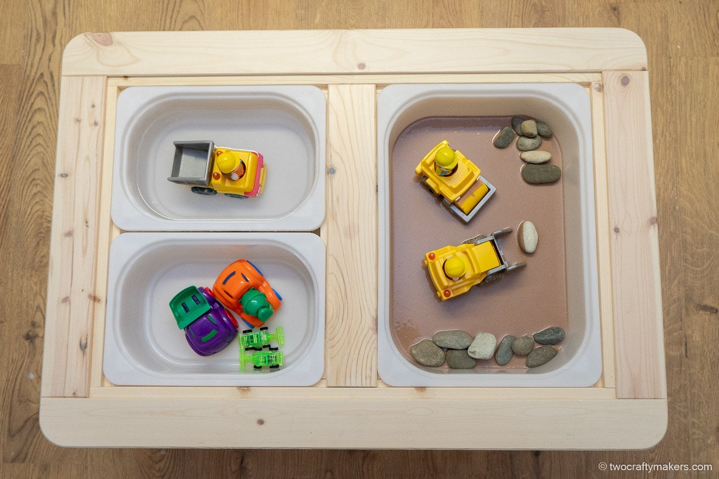 How to Make Play Mud (with printable instructions) - Two Crafty Makers