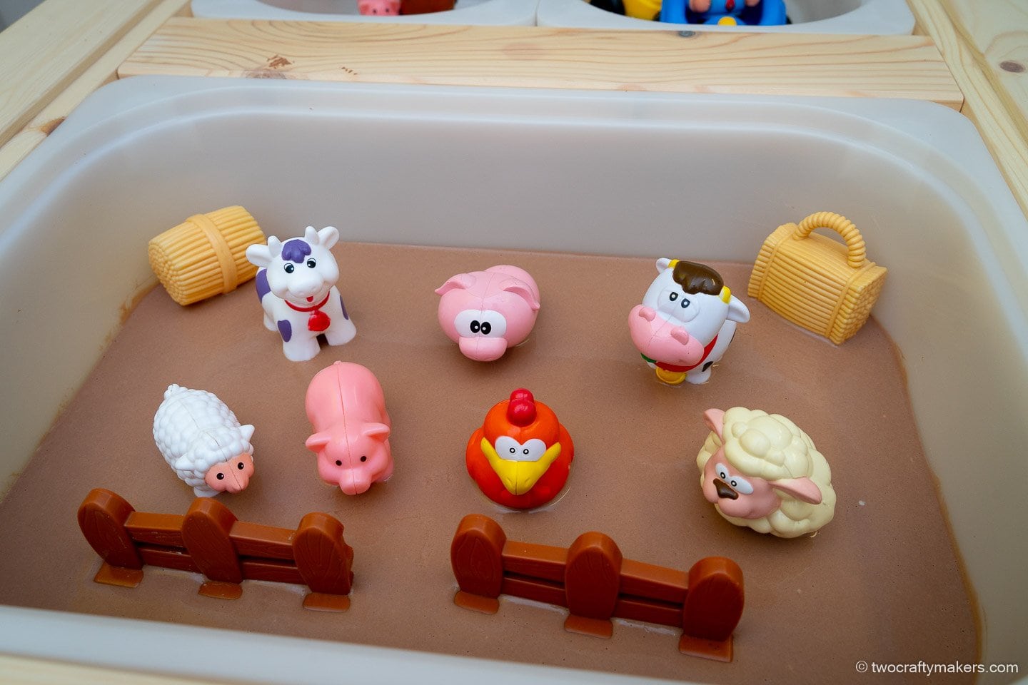 How to Make Play Mud (with printable instructions) - Two Crafty Makers